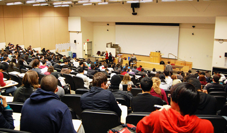 Meet the Eurofins Genomics oligonucleotide synthesis expert